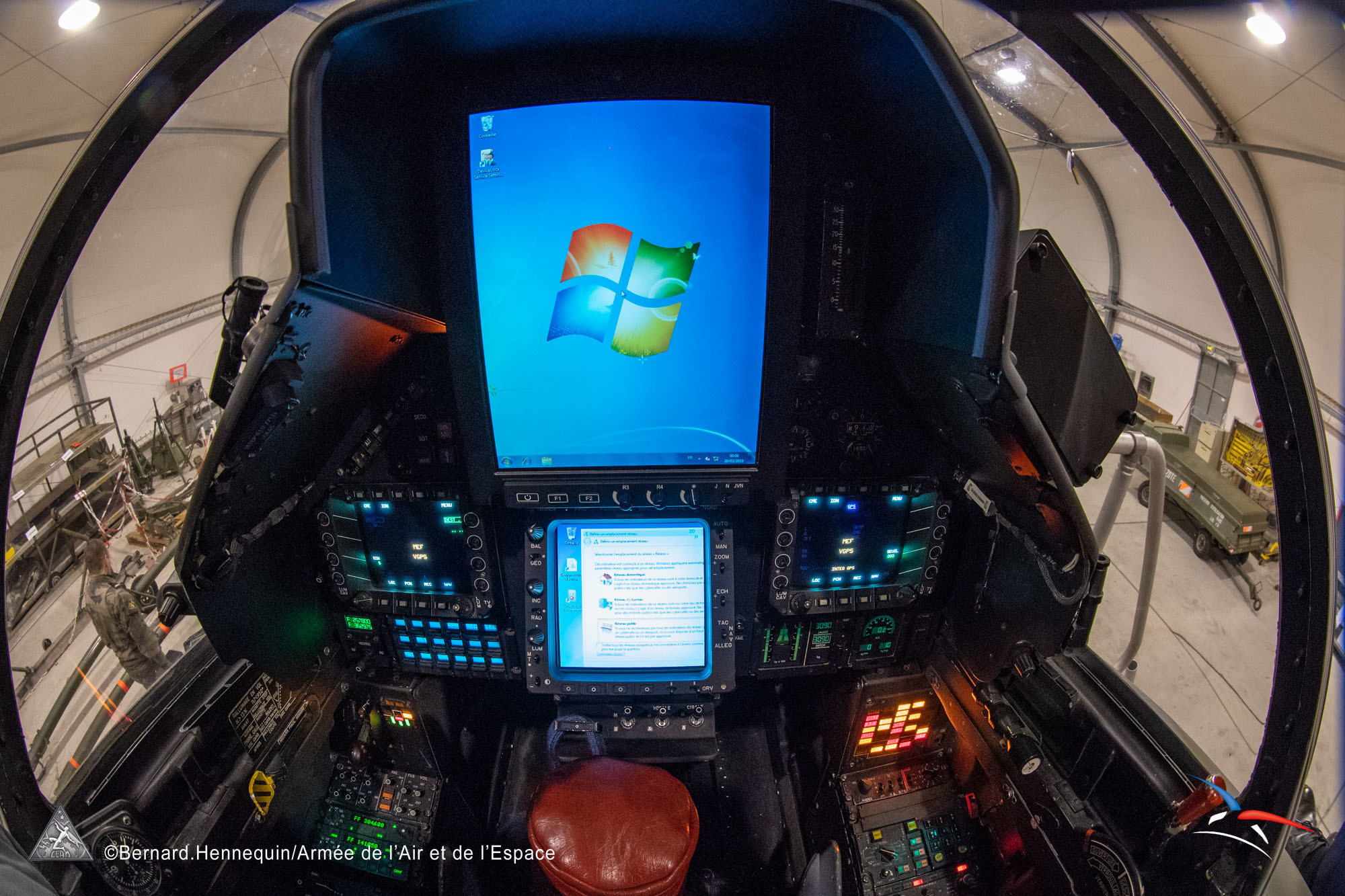 Mirage 2000 modernizado utiliza sistema Windows - Revista Asas